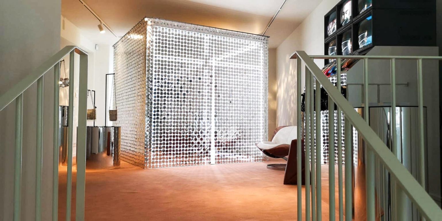 Megabooth Photo Booths | Creative Photographic Experiences