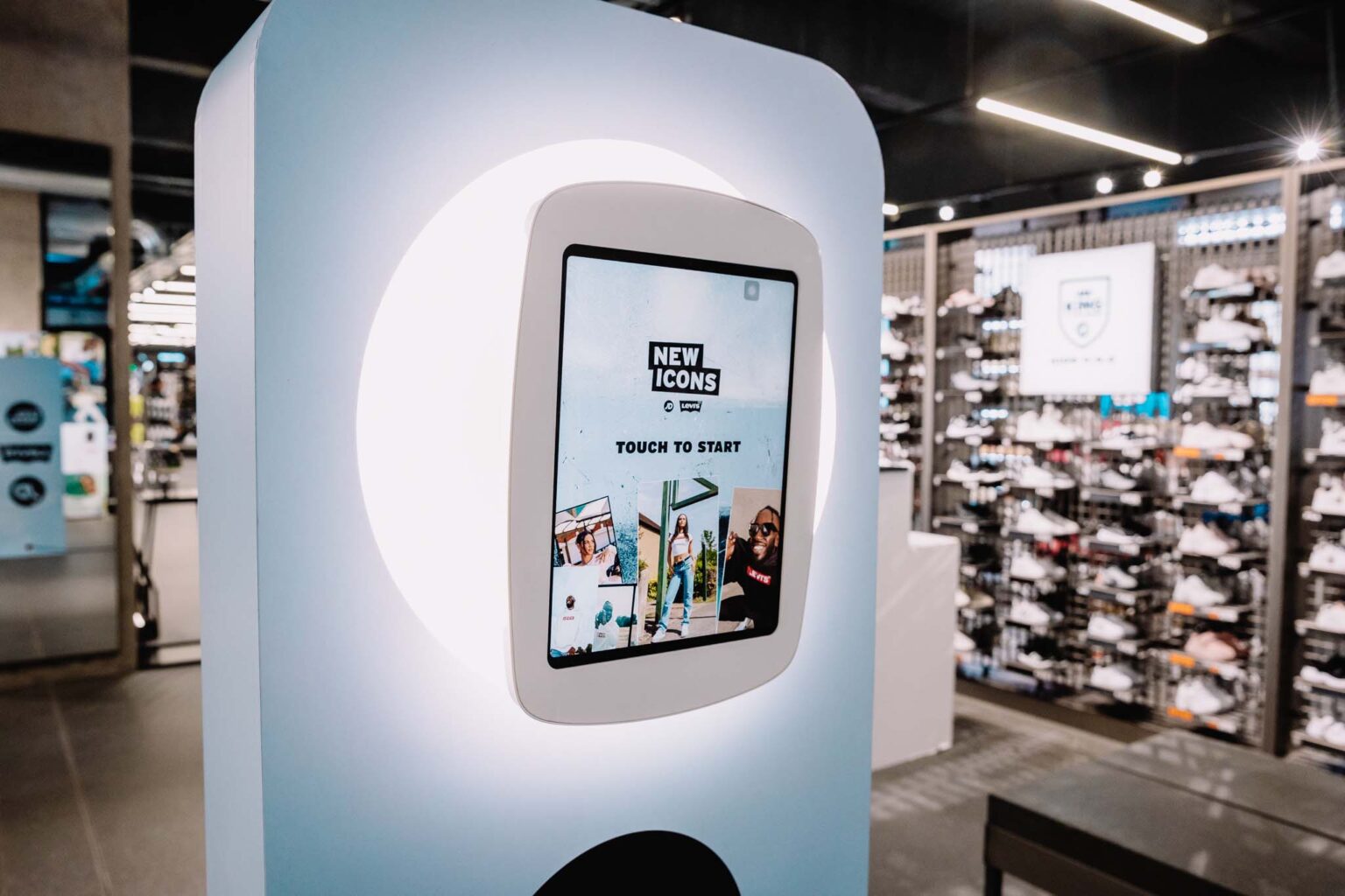 Megabooth Photo Booths | Creative Photographic Experiences