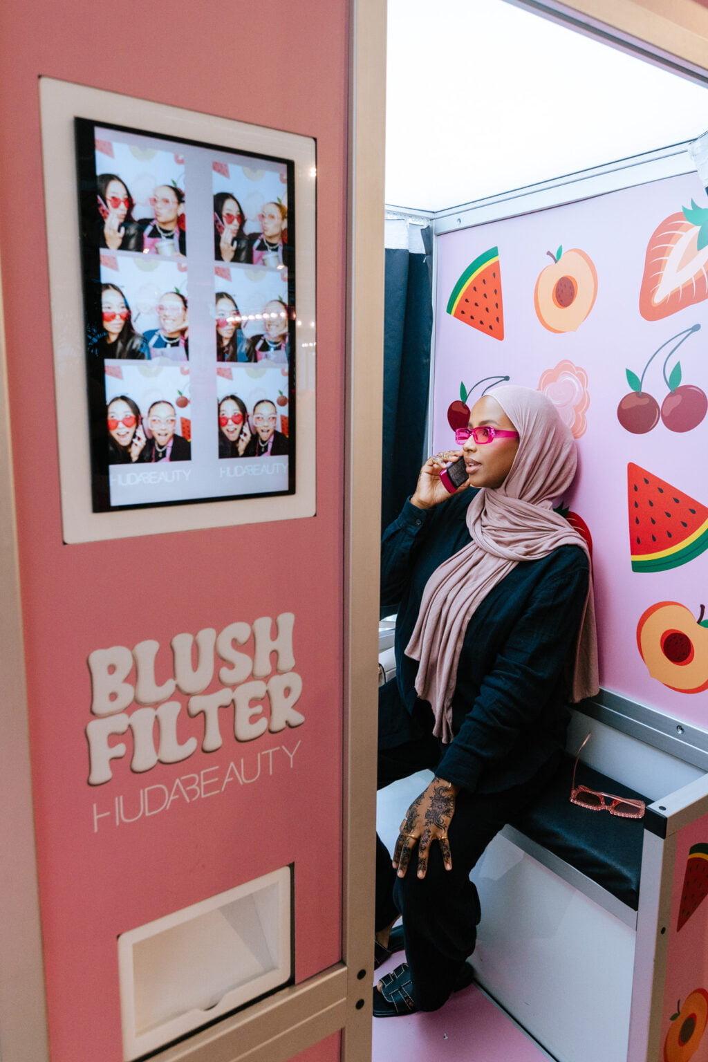 Huda Beauty - Liquid Blush Filter - Megabooth